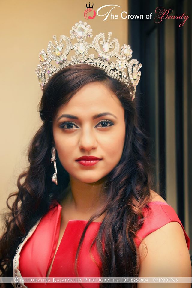 Udari Warnakulasooriya | ElaKiri